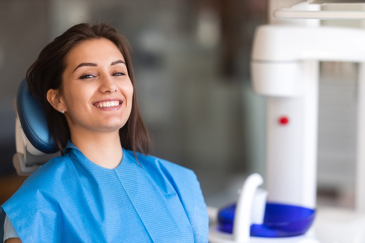 Same Day Smiles vs Traditional Dental Reconstruction: Comparing ...